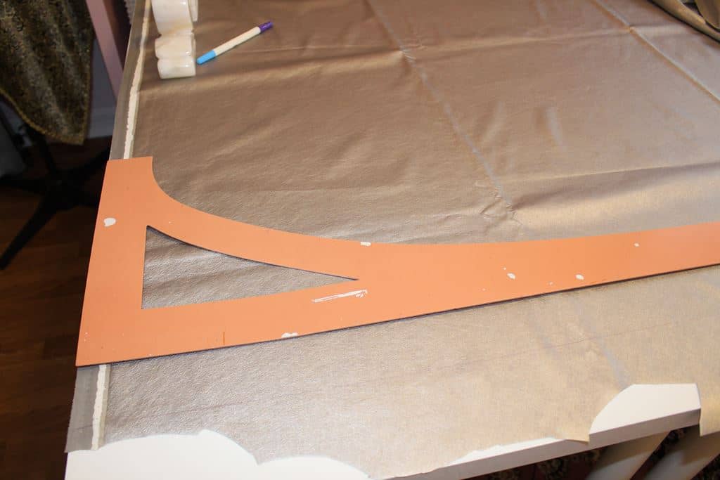 How to cut fabric straight