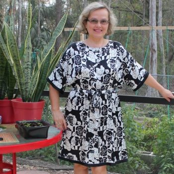 Easy sewing projects: DIY silk robe without a pattern