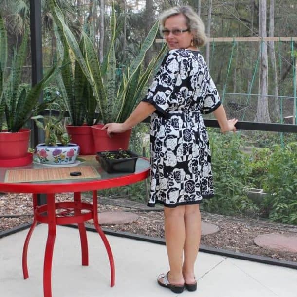 Easy sewing projects: DIY silk robe without a pattern