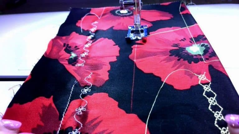 Seam Guide Tutorial: how to sew a straight line and keep seam ...