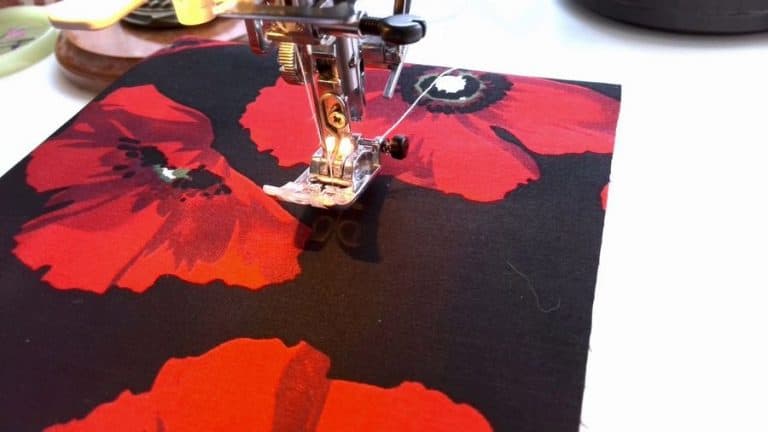 Seam Guide Tutorial: how to sew a straight line and keep seam ...