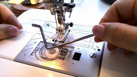 Seam Guide Tutorial: how to sew a straight line and keep seam ...