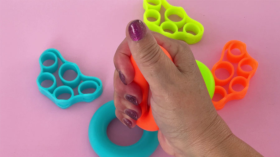 Hand strengthening exercises for artists and people who like to sew