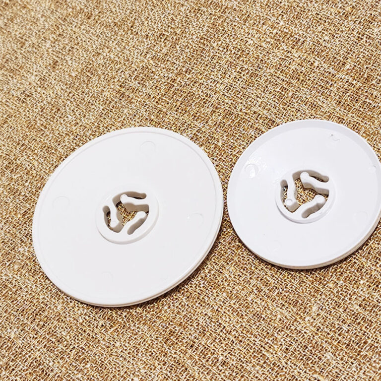 20+ Reasons Your Sewing Machine Thread Keeps Breaking (+ Solutions)