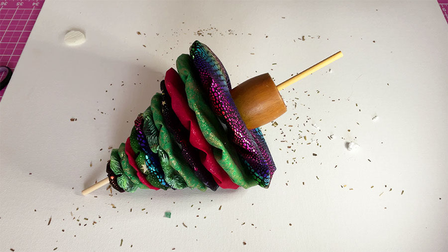 Create Your Own Yo-yo Christmas Tree: Step-by-step Tutorial