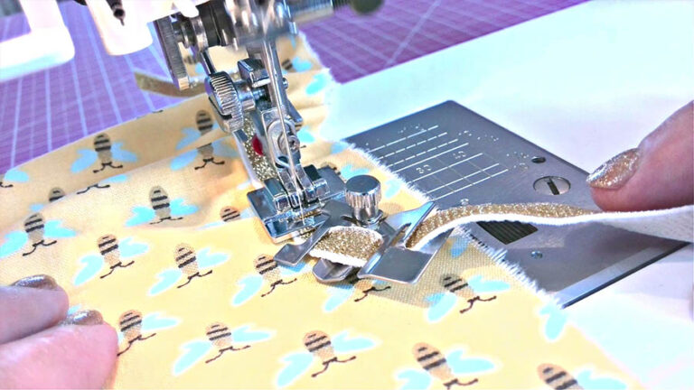 The Presser Foot Nobody Knows How To Use: The Elastic Foot