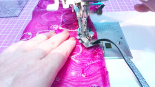 The Presser Foot Nobody Knows How To Use: The Elastic Foot