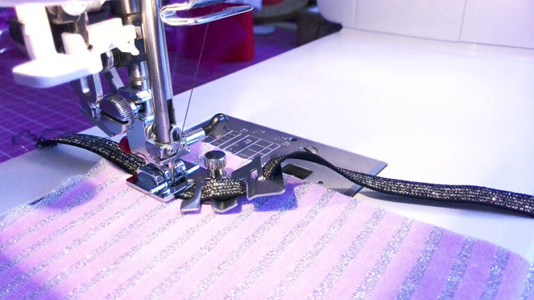 The Presser Foot Nobody Knows How To Use: The Elastic Foot