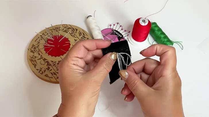 Are Self-Threading Needles Really Useful?