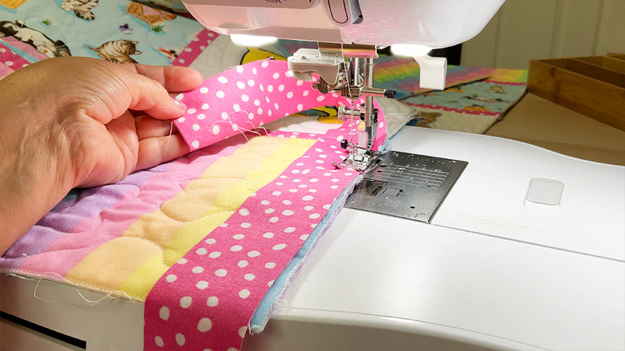 How To Make Quilt Binding From Start To Finish - Easy Binding Tips And ...