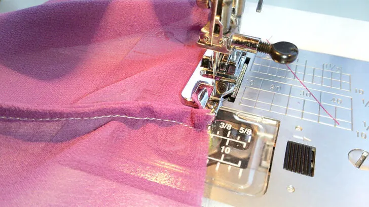 Rolled Hem Foot Tutorial: A Comedy of Errors