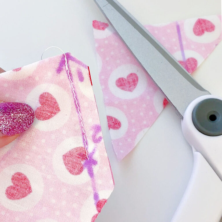 Self Binding Quilt Tutorial: Easy Steps for Perfect Mitered Corners and ...