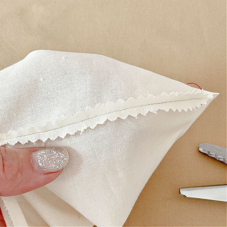 How To Sew Curved Seams: 21 Helpful Ideas for Sewing Round Edges