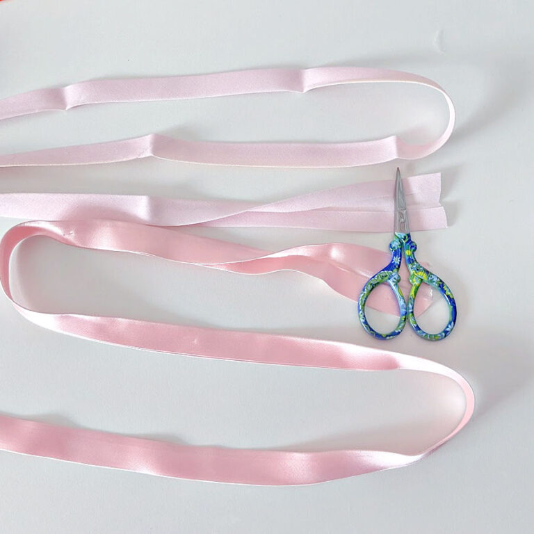 Binding in Sewing: What It Is, Why It Matters, and How to Use It