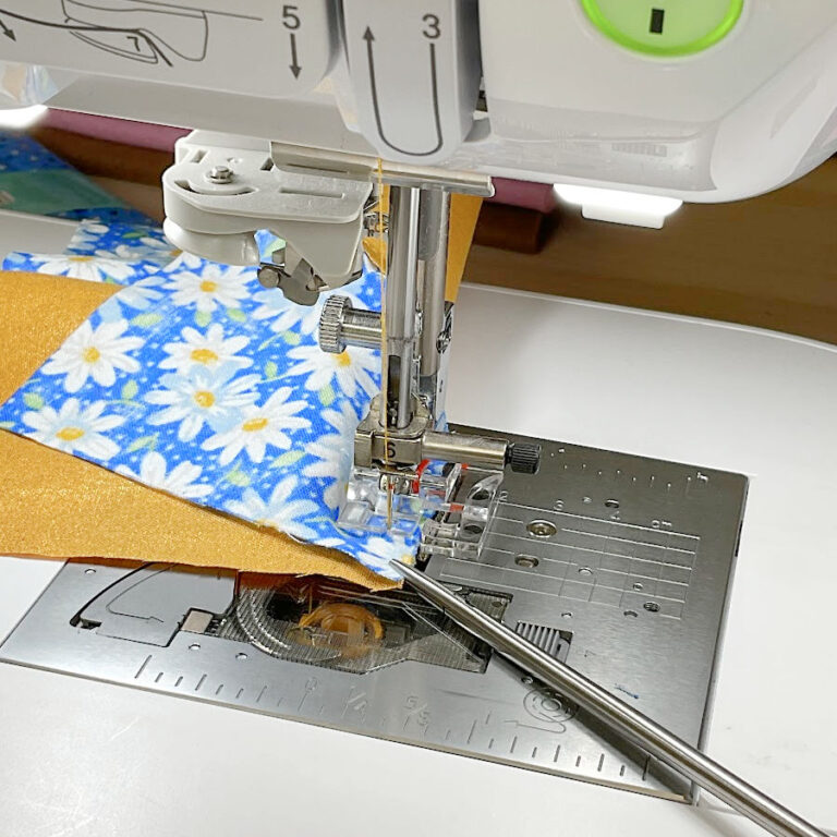 How To Sew Curves the Easy Way Using a Curve Master Presser Foot